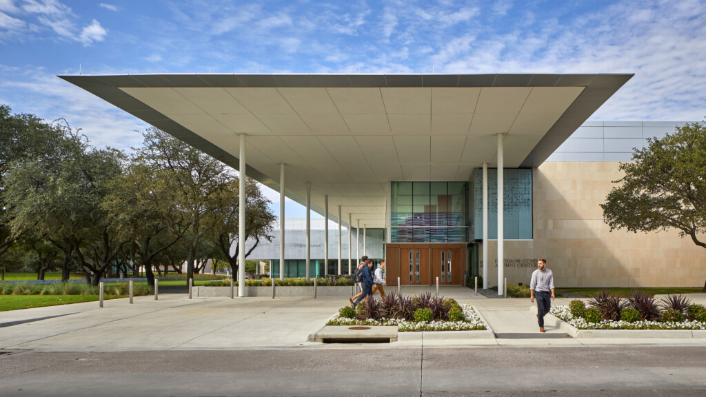 University of Texas at Dallas Davidson-Gundy Alumni Center - Overland ...